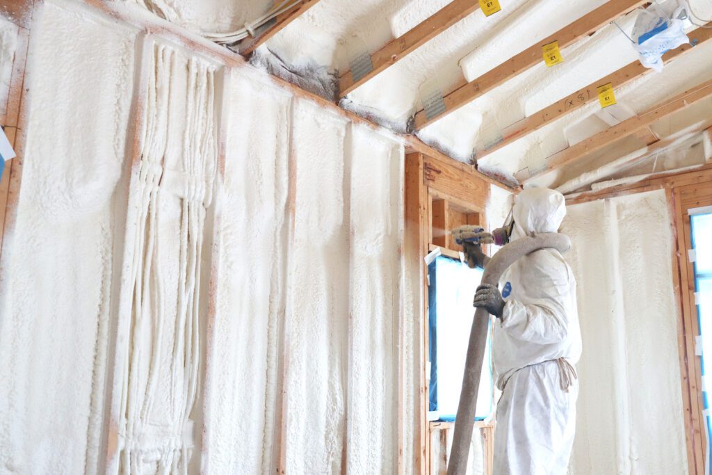FSI Spray Foam: High-Performance & Efficient Insulation